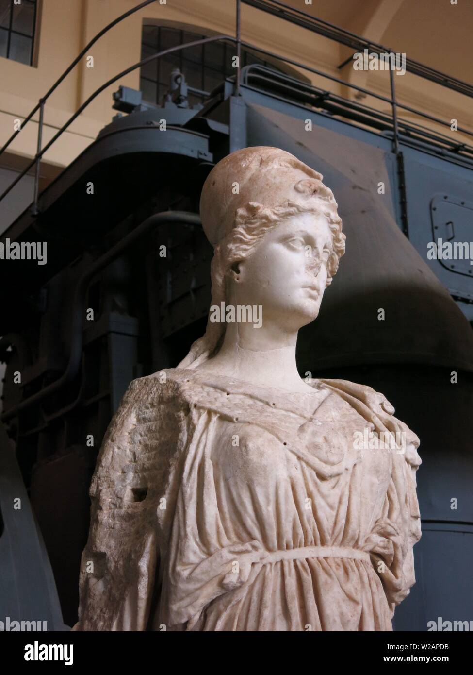 La Centrale Montemartini Museo di Roma visualizza statue romane ...