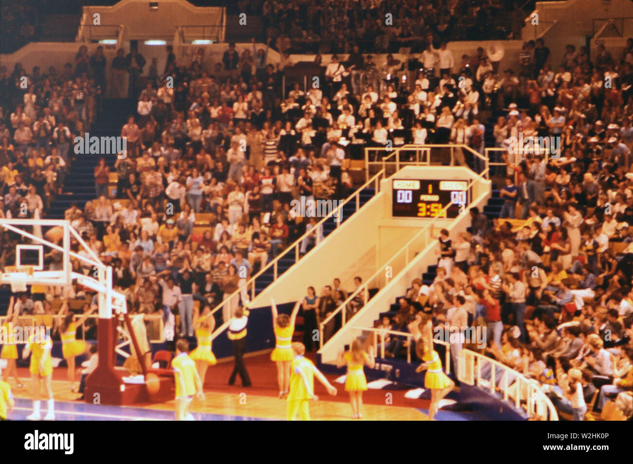 Pallacanestro degli anni 70 oru titans immagini e fotografie stock ad ...