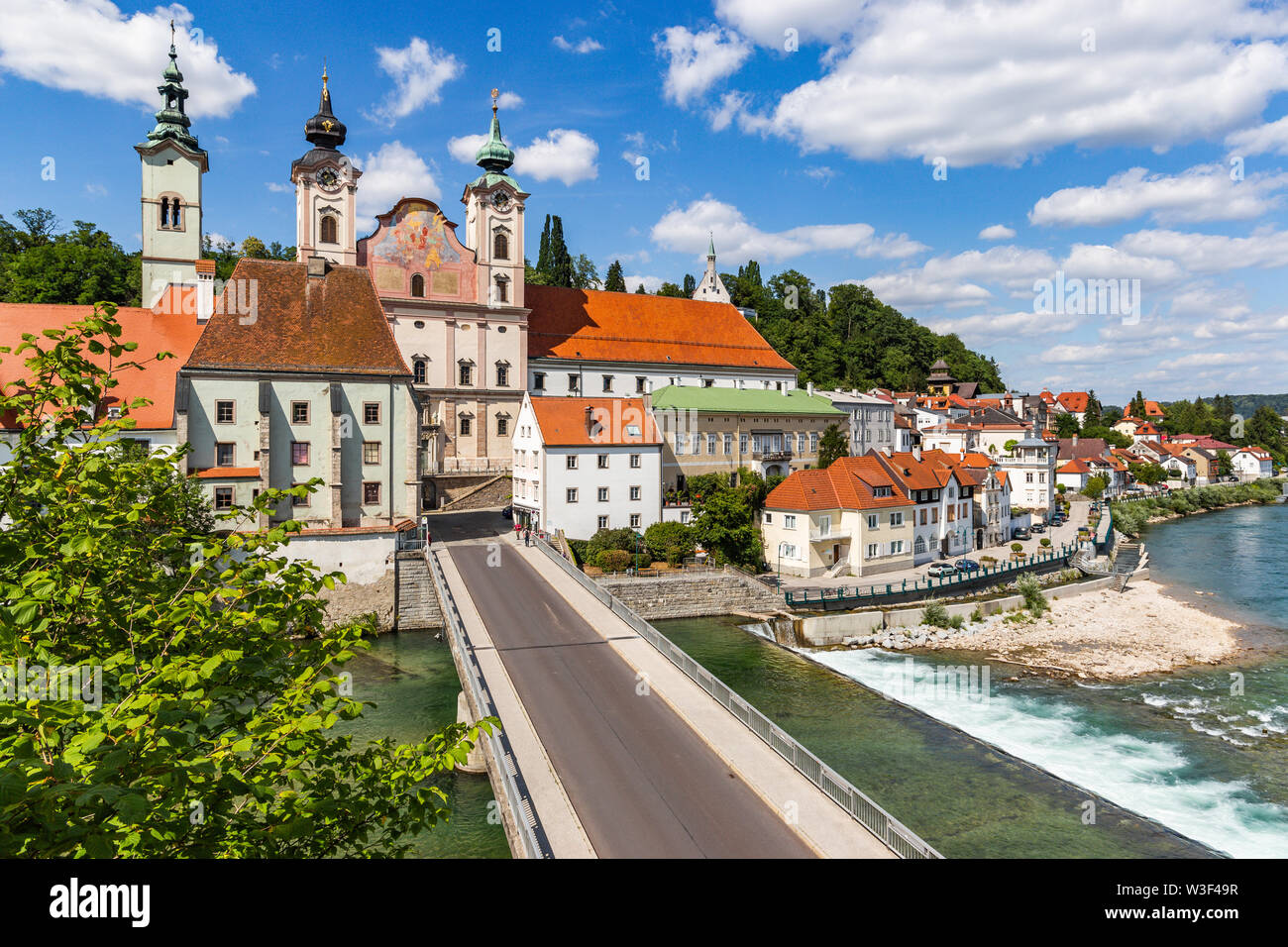Steyr - una città in Austria. Steyr e fiumi Enns Foto stock - Alamy