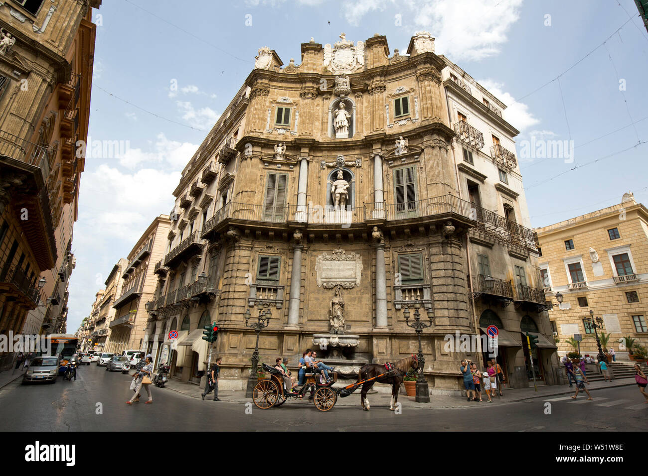 Via palermo immagini e fotografie stock ad alta risoluzione - Alamy