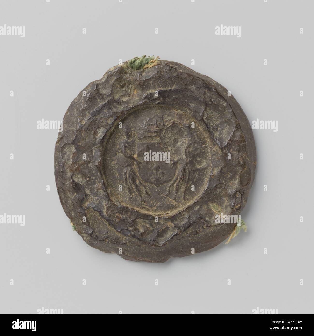 Due oggetti allungati immagini e fotografie stock ad alta risoluzione ...