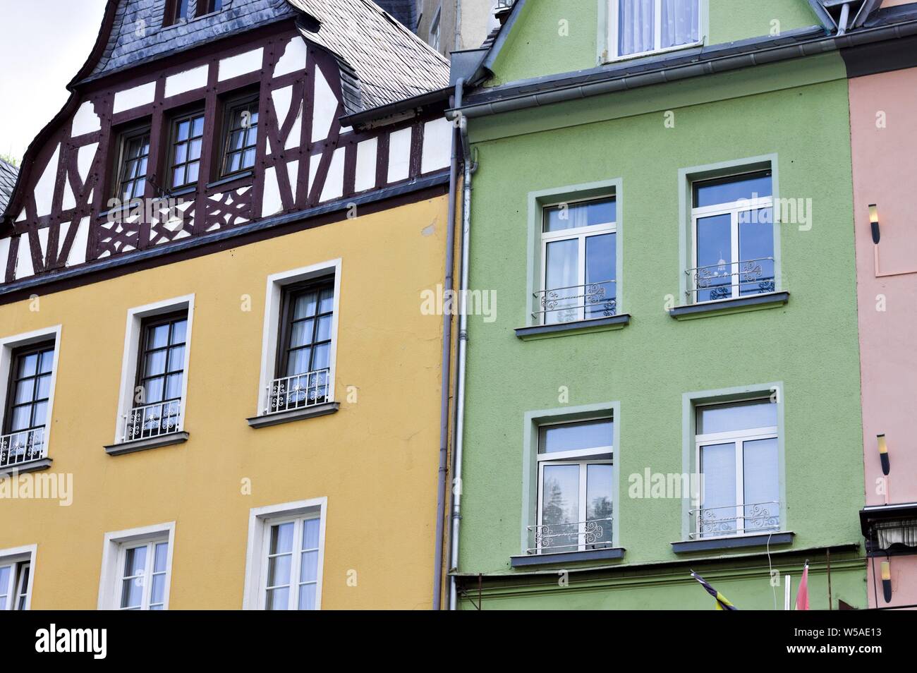 Facciate Colorate Delle Case Immagini e Fotos Stock - Alamy