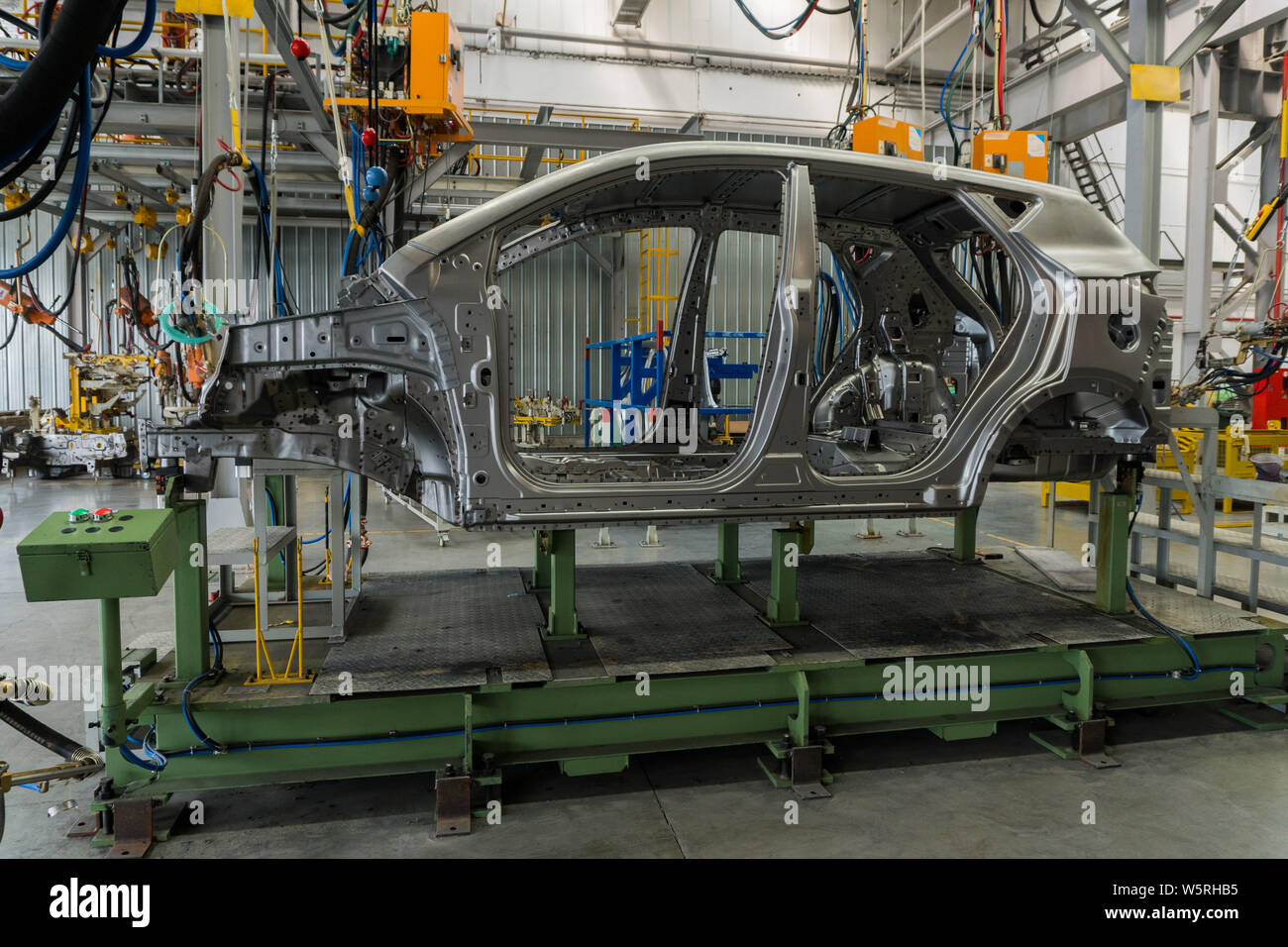 Car assembly line immagini e fotografie stock ad alta risoluzione - Alamy