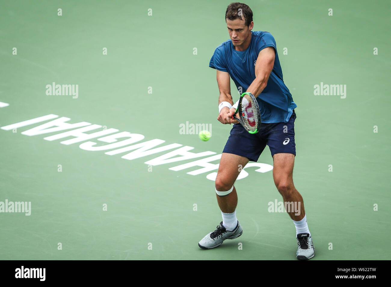 Vasek Pospisil del Canada restituisce un colpo ad Alex de Minaur in ...
