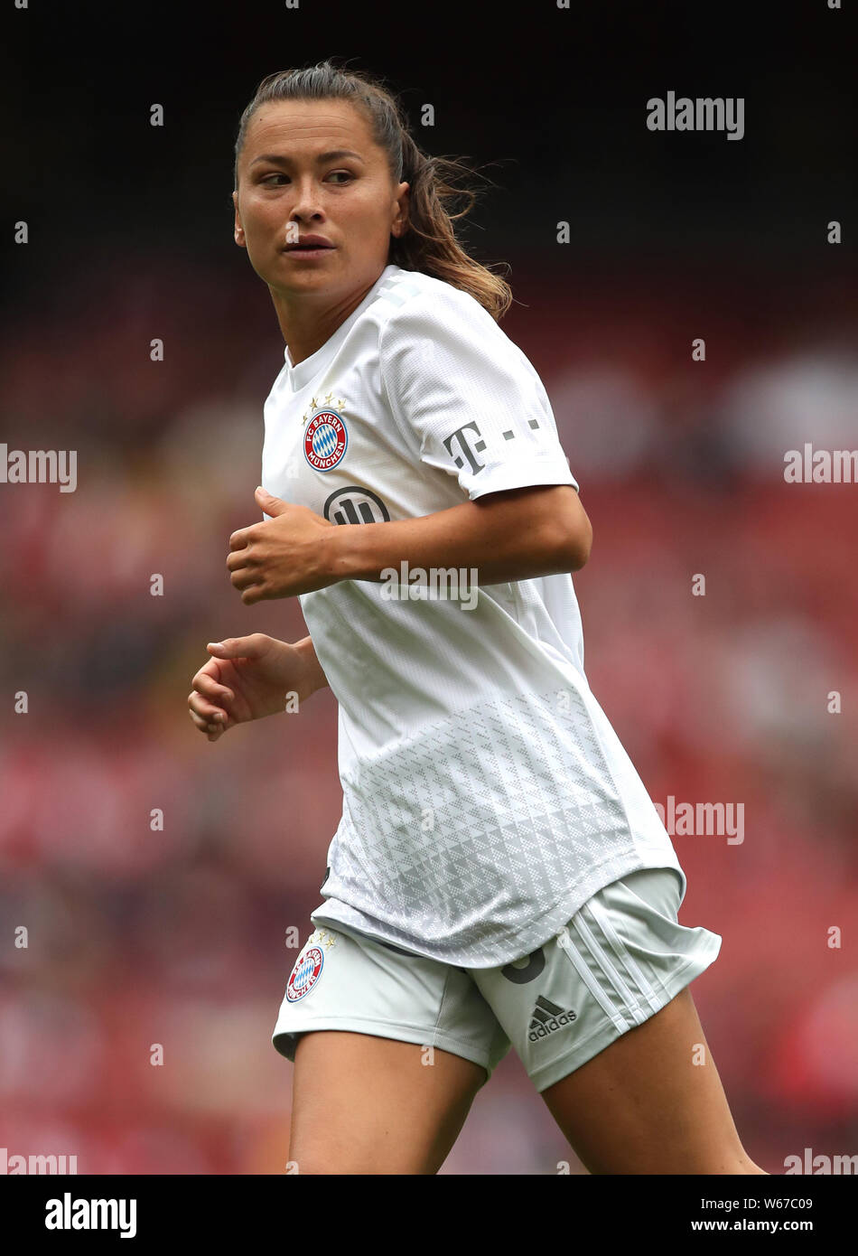 Donne del bayern monaco immagini e fotografie stock ad alta risoluzione - Alamy