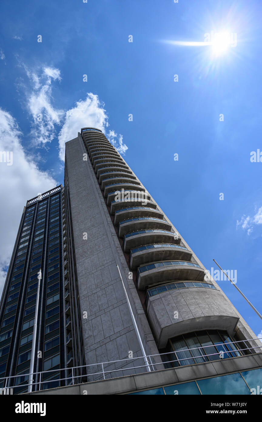 London hilton mayfair immagini e fotografie stock ad alta risoluzione ...