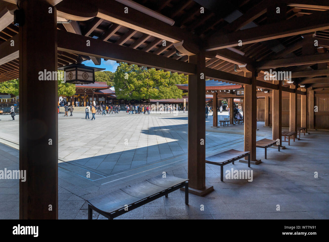 Santuario del santuario meiji jingu immagini e fotografie stock ad alta ...