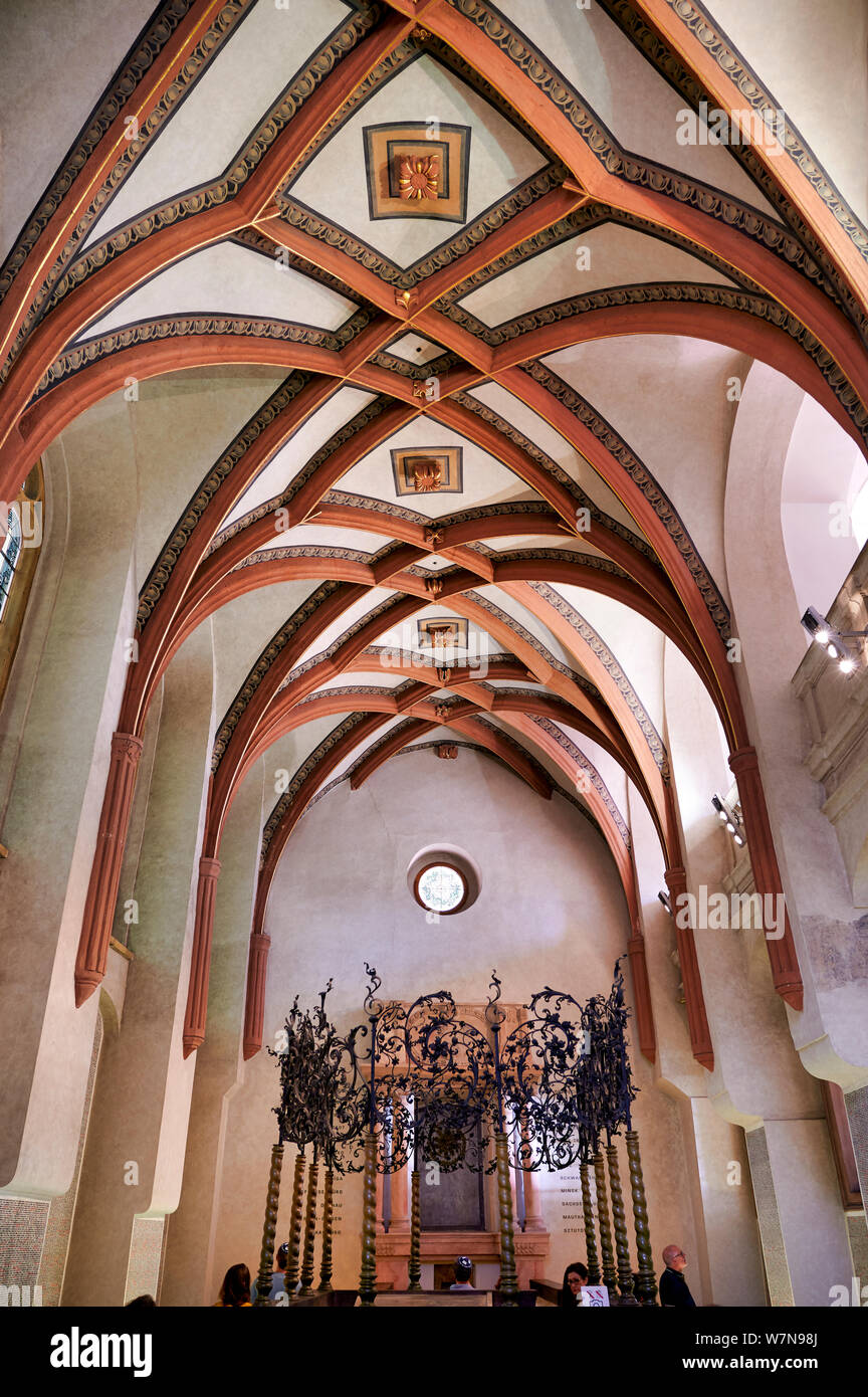 Interno della sinagoga pinkas immagini e fotografie stock ad alta ...