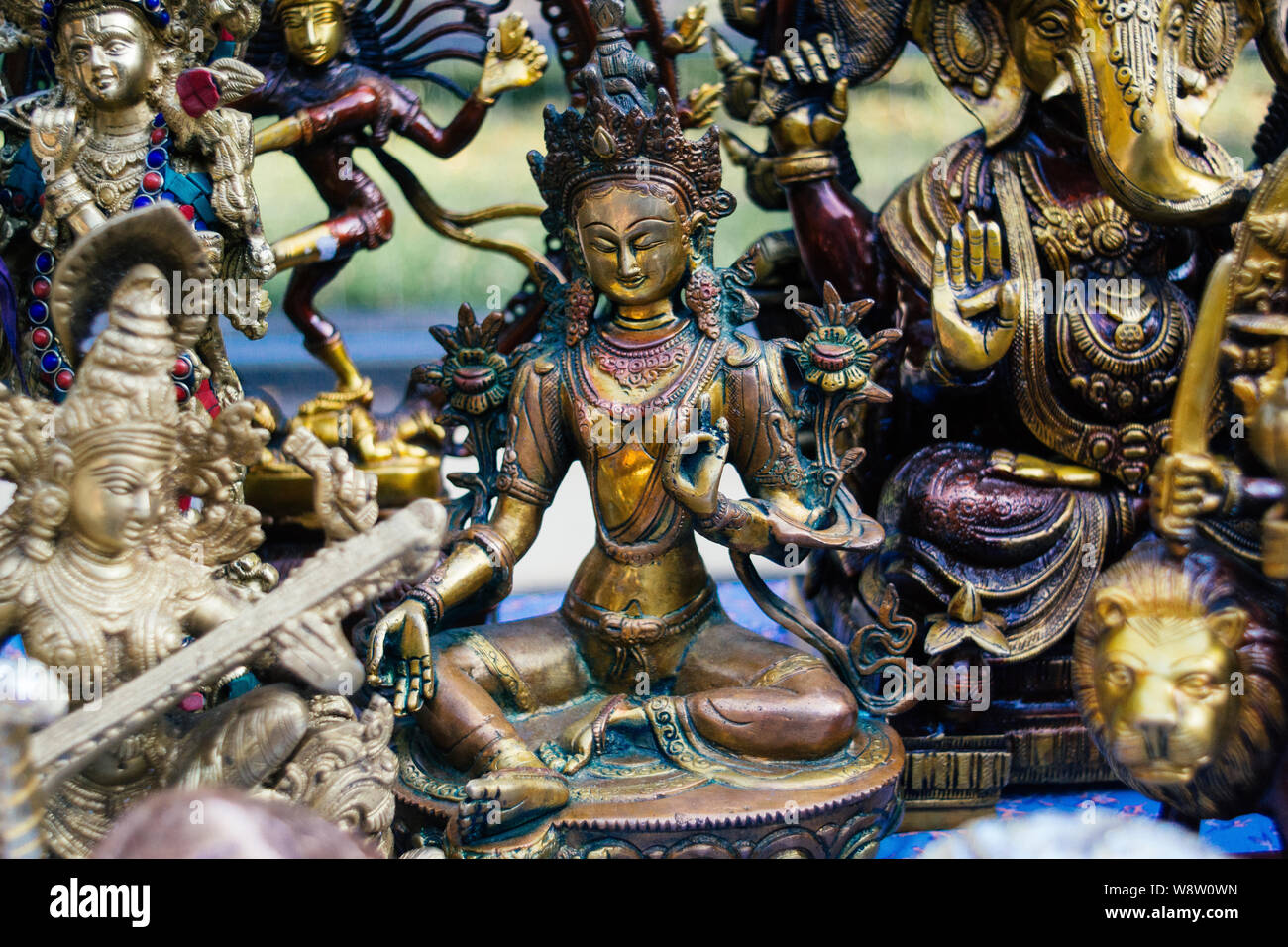 Divinità indù (Shiva, Vishnu Parvati, Lakshmi, Sarasvati) Induismo ...