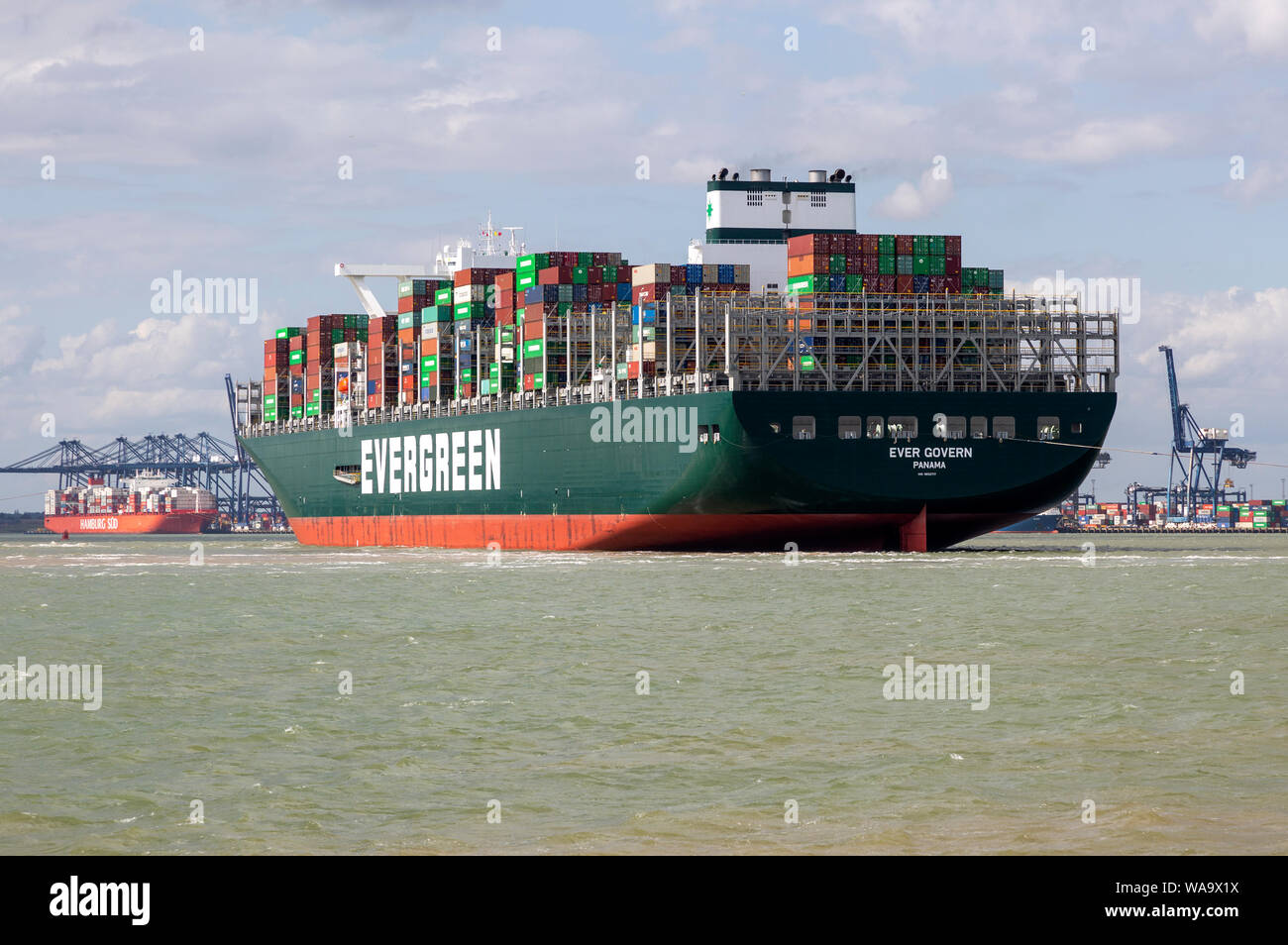 Nave porta container sempreverde immagini e fotografie stock ad alta ...