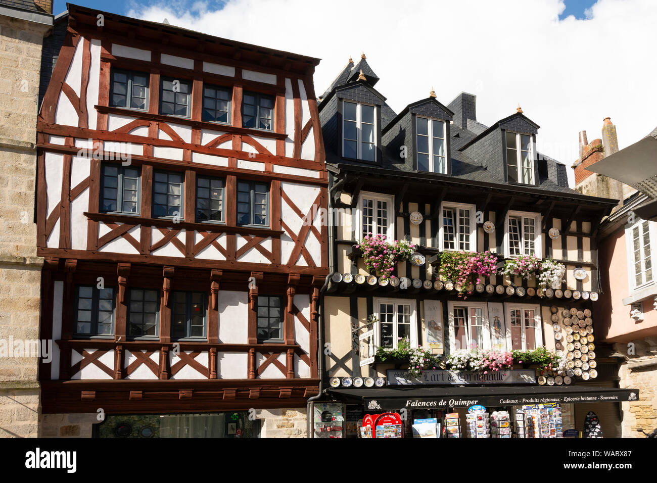 Facciate di case medievali immagini e fotografie stock ad alta ...