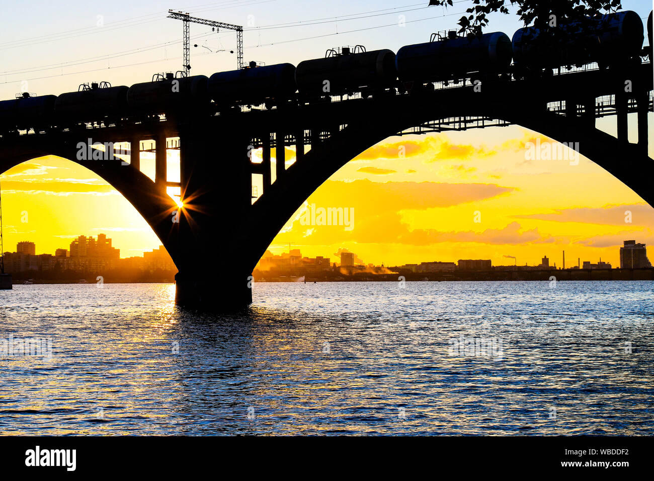 Cisterne Ferroviarie Immagini e Fotos Stock - Alamy