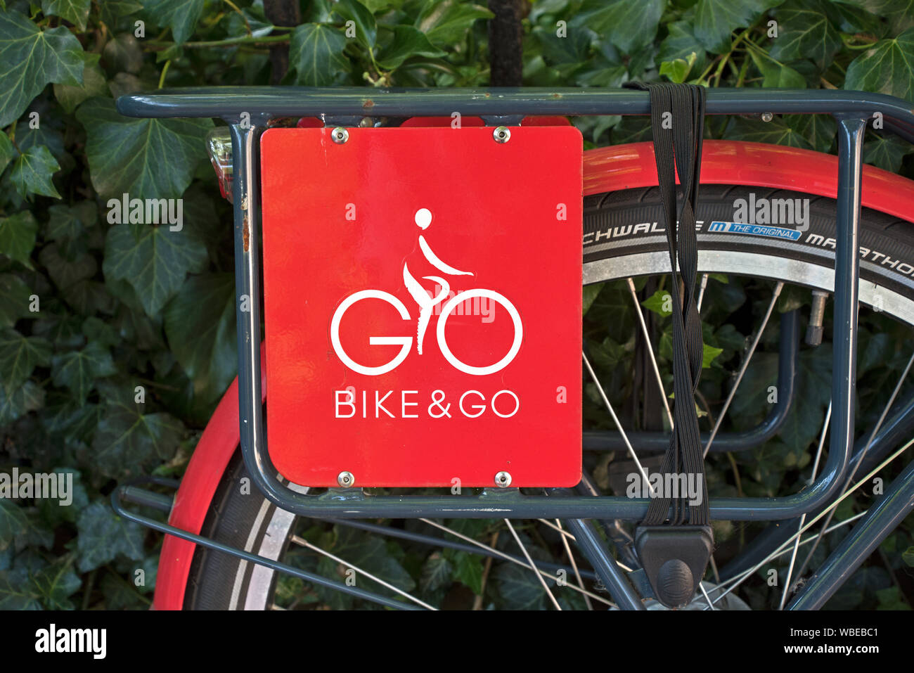 Bicycle logo logo logos logo immagini e fotografie stock ad alta ...