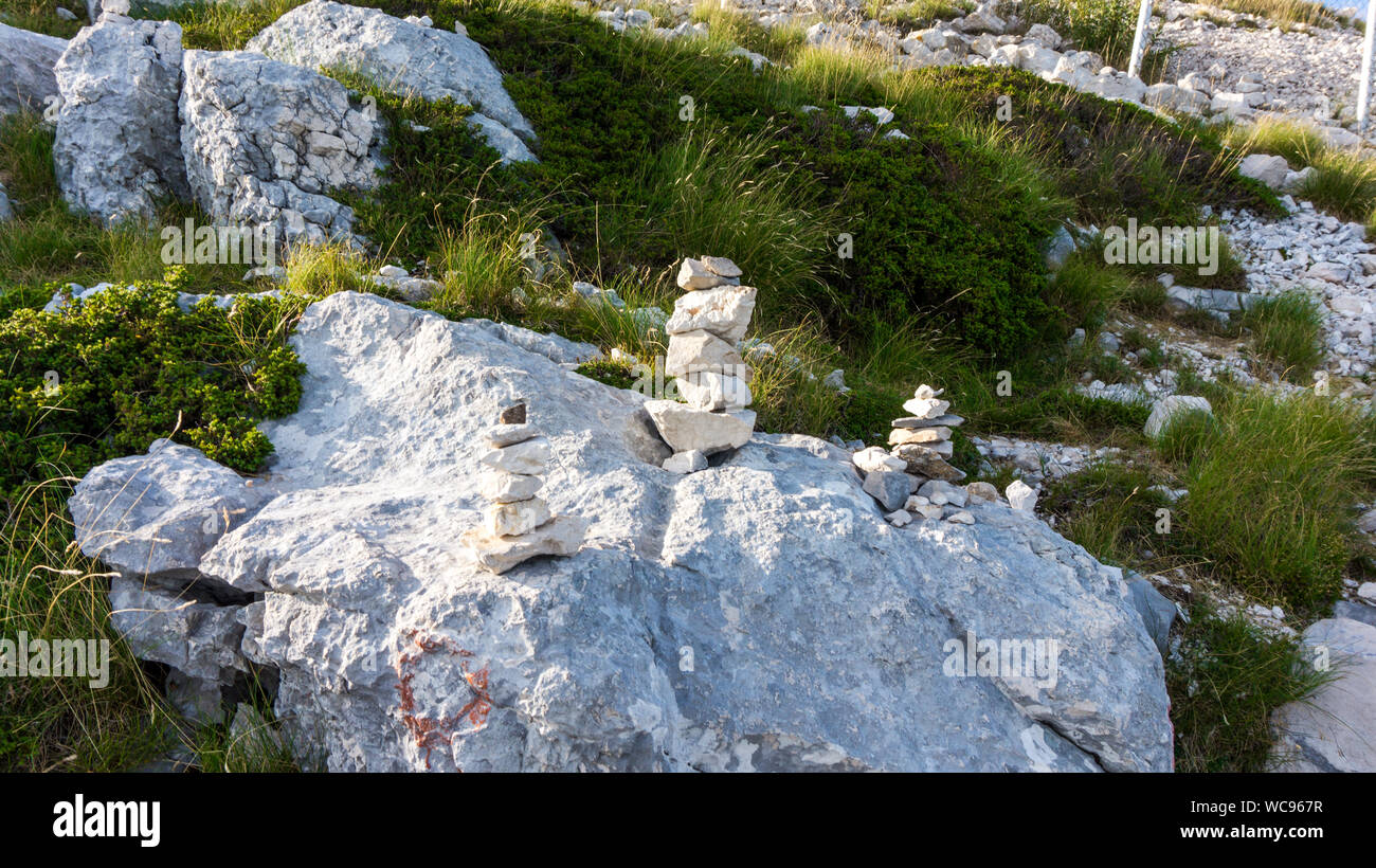 Torri naturali di roccia immagini e fotografie stock ad alta ...