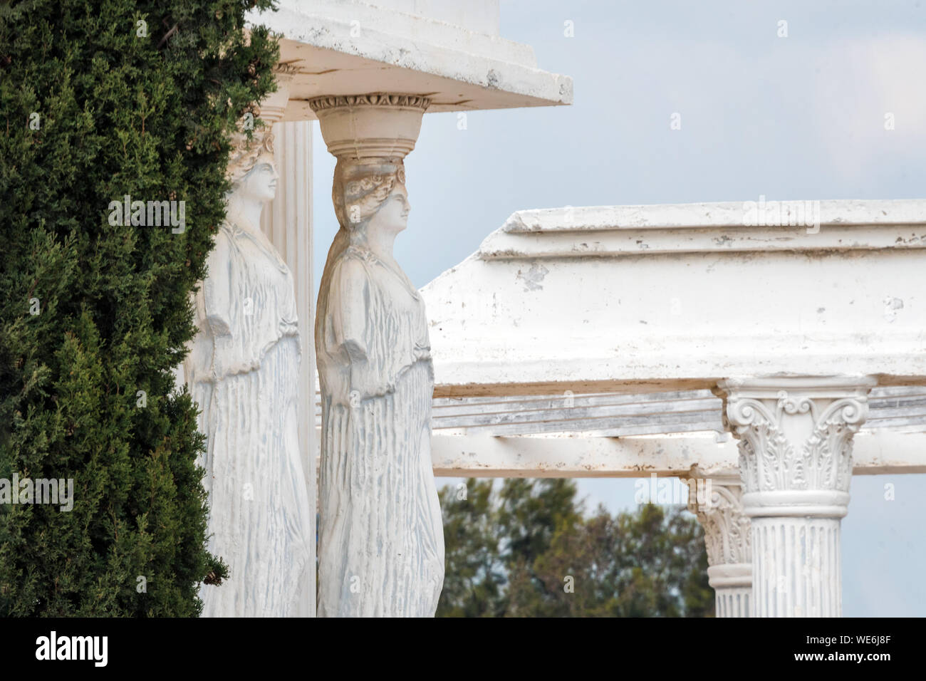 Statue dei cariatidi collina dell'acropoli immagini e fotografie stock ...