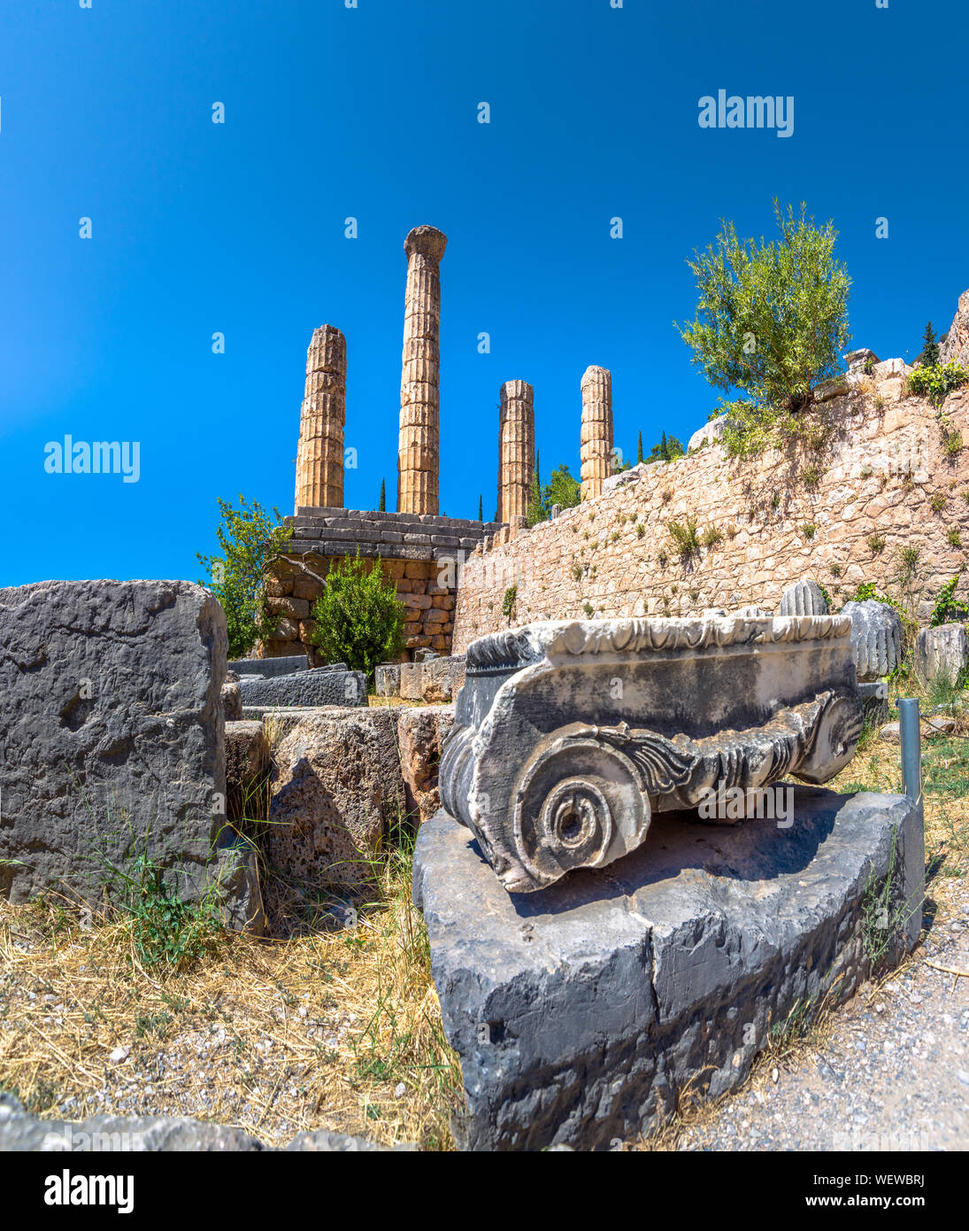 Tempio di apollo a delfi immagini e fotografie stock ad alta ...