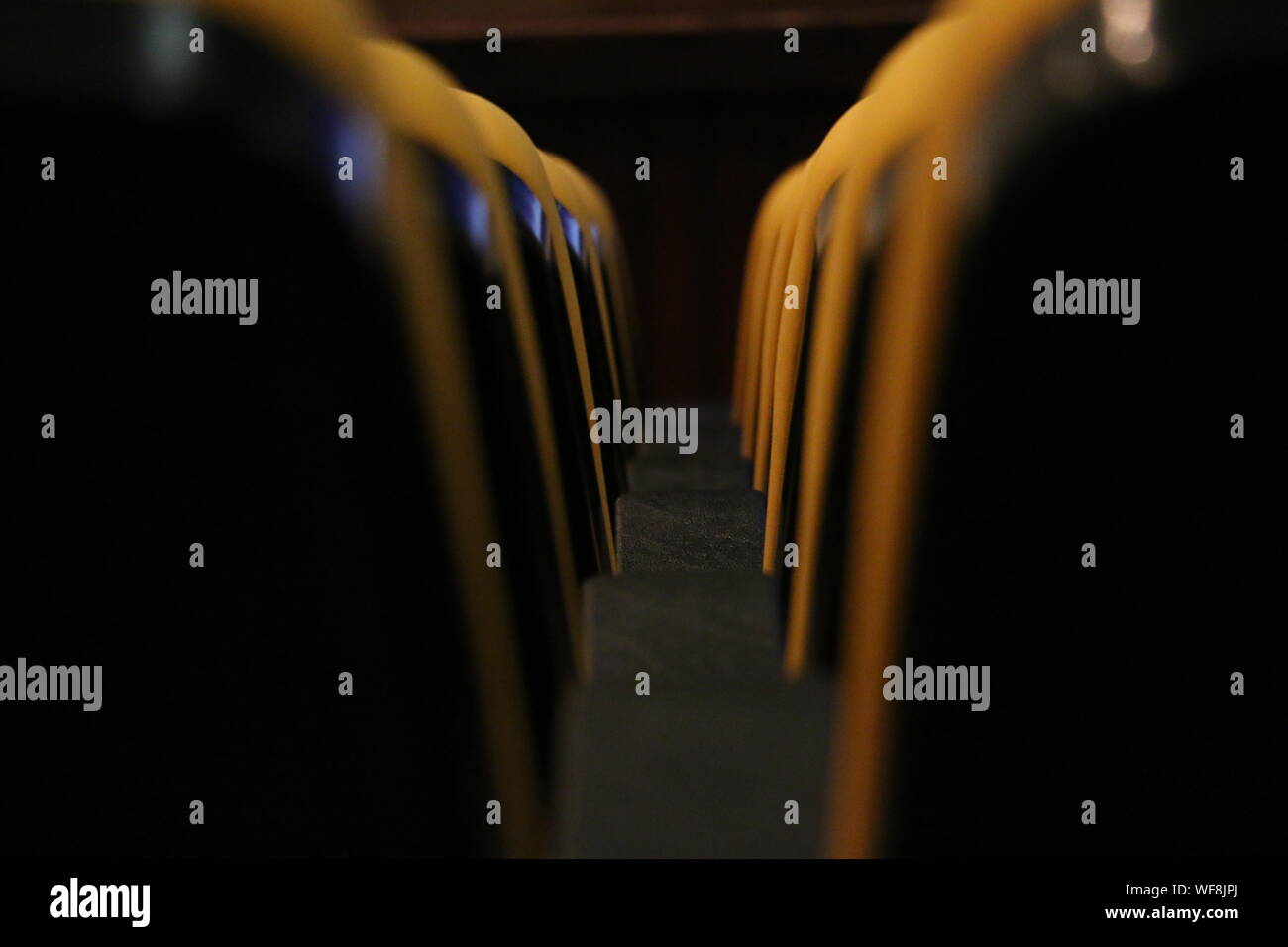 Ringhiere per scale immagini e fotografie stock ad alta risoluzione - Alamy