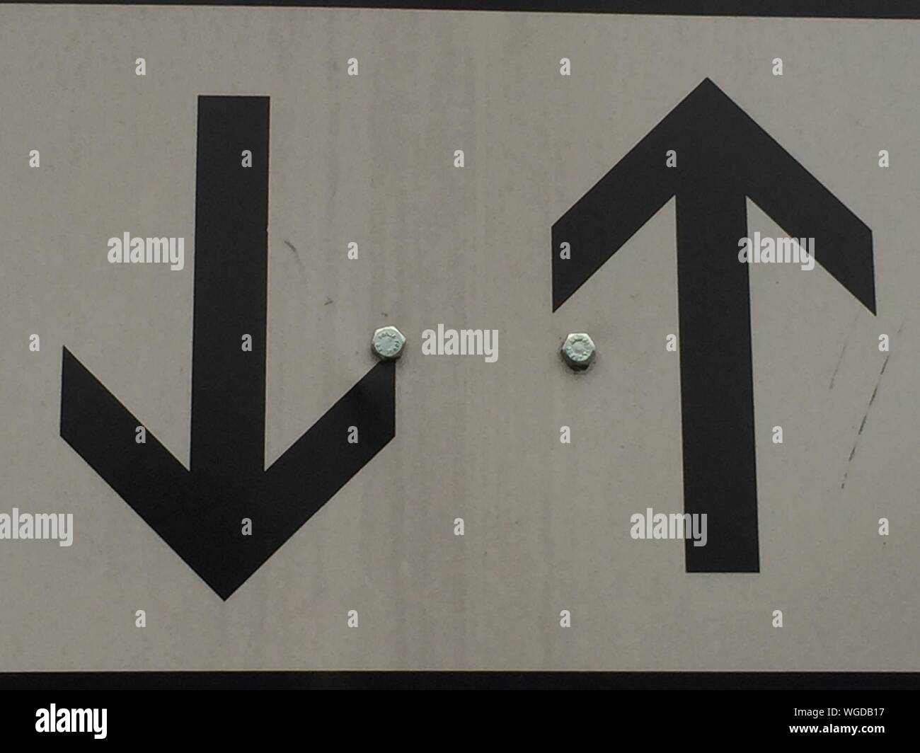 Simbolo della freccia in giù immagini e fotografie stock ad alta ...