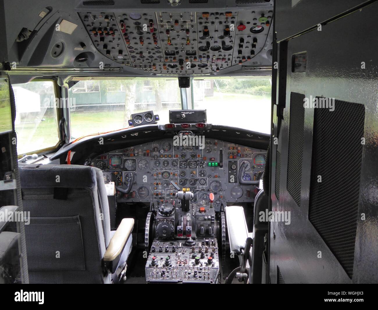 Aeroplane cockpit immagini e fotografie stock ad alta risoluzione - Alamy
