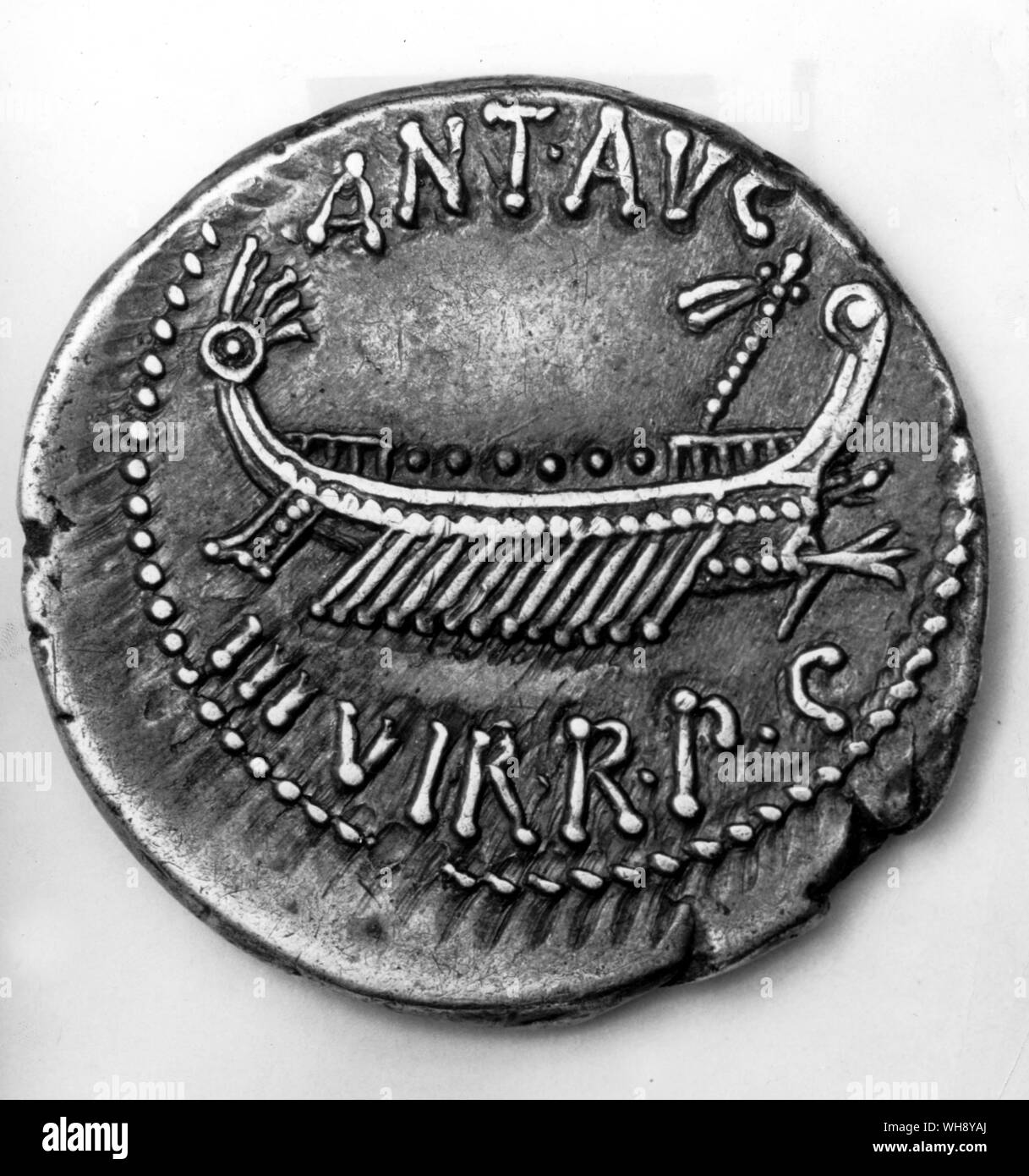 Moneta galea romana immagini e fotografie stock ad alta risoluzione - Alamy