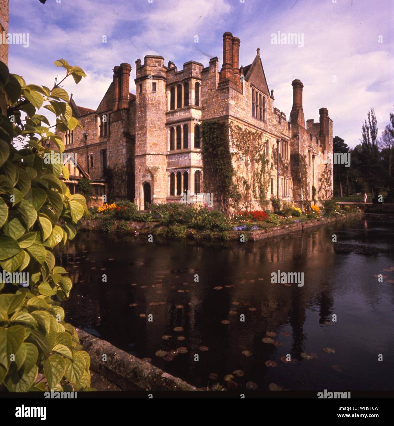 Castello medio immagini e fotografie stock ad alta risoluzione - Alamy