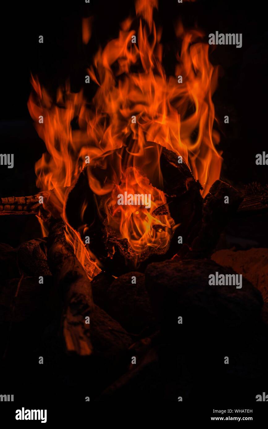 Fuoco feuer immagini e fotografie stock ad alta risoluzione - Alamy