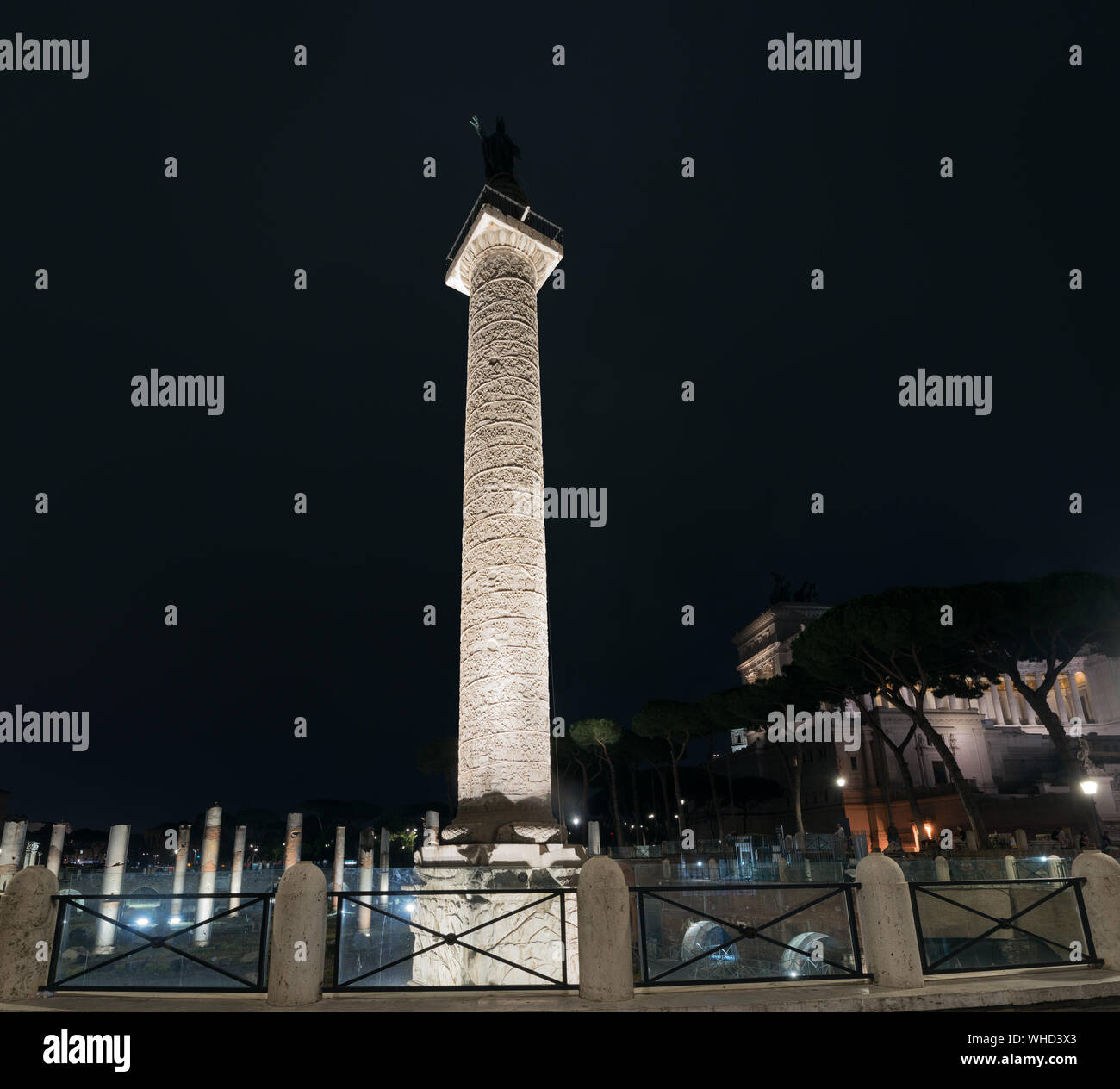 Colonna di traiano immagini e fotografie stock ad alta risoluzione - Alamy