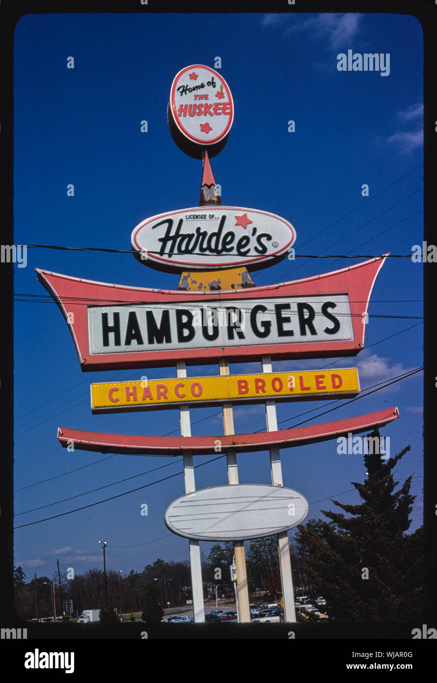 Segno del ristorante di hardees immagini e fotografie stock ad alta ...