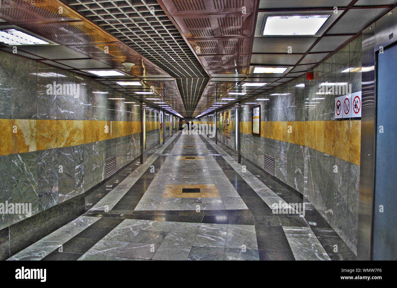 Subway in tehran iran immagini e fotografie stock ad alta risoluzione ...
