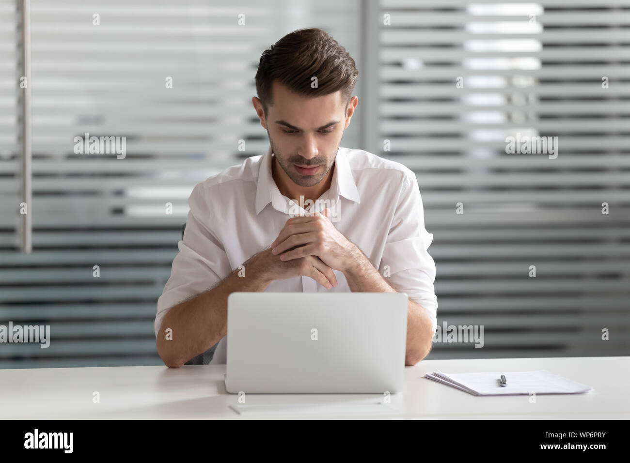 Monitor logico immagini e fotografie stock ad alta risoluzione - Alamy