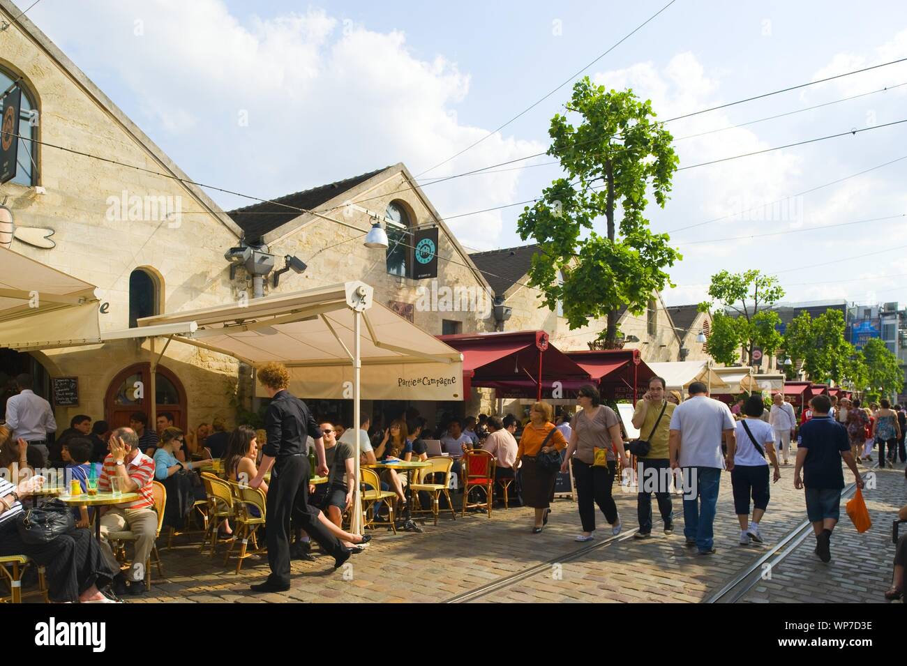 Bercy village immagini e fotografie stock ad alta risoluzione - Alamy
