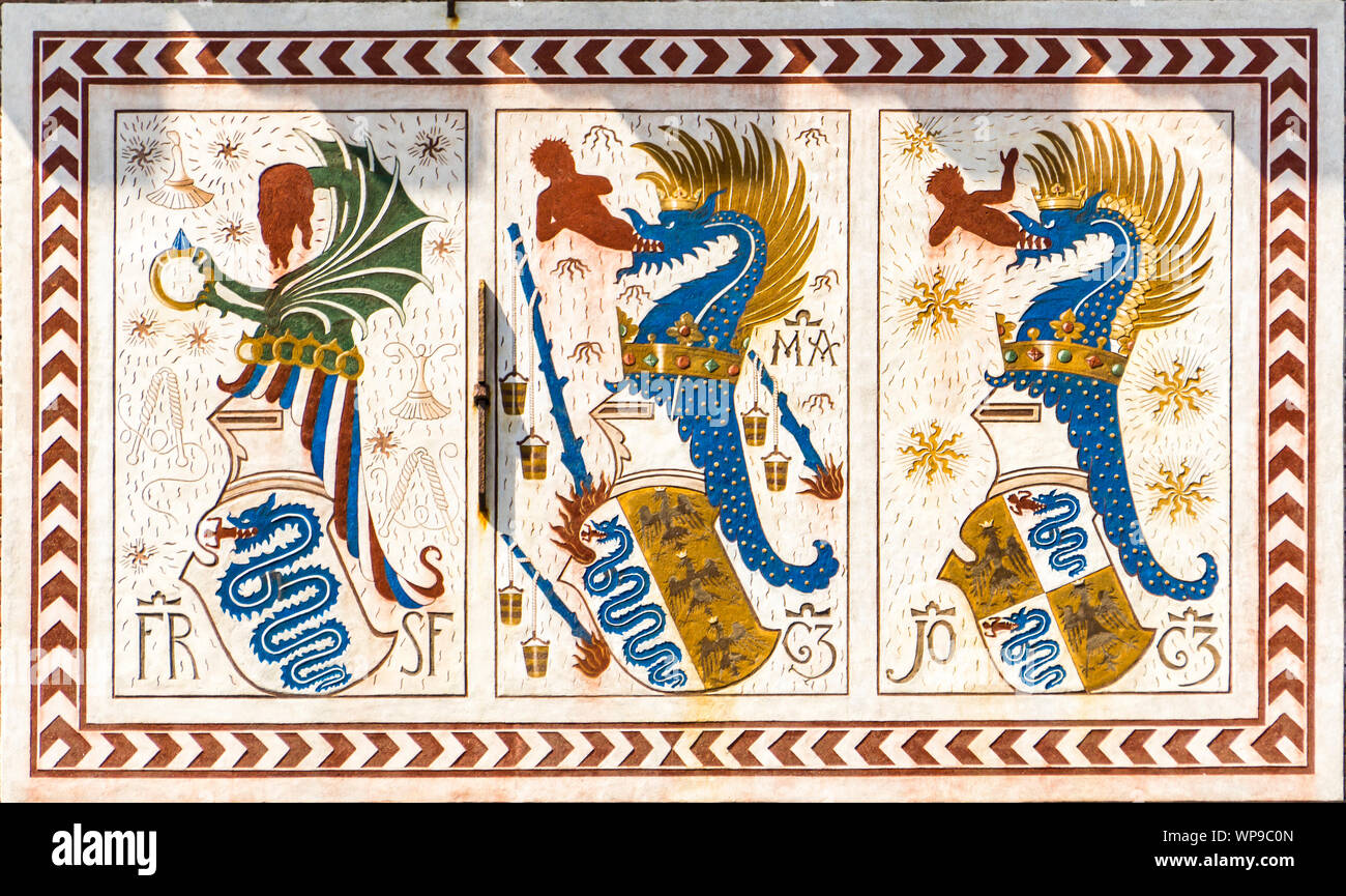 Stemma della famiglia Visconti al Castello Sforzesco di Milano, Italia ...