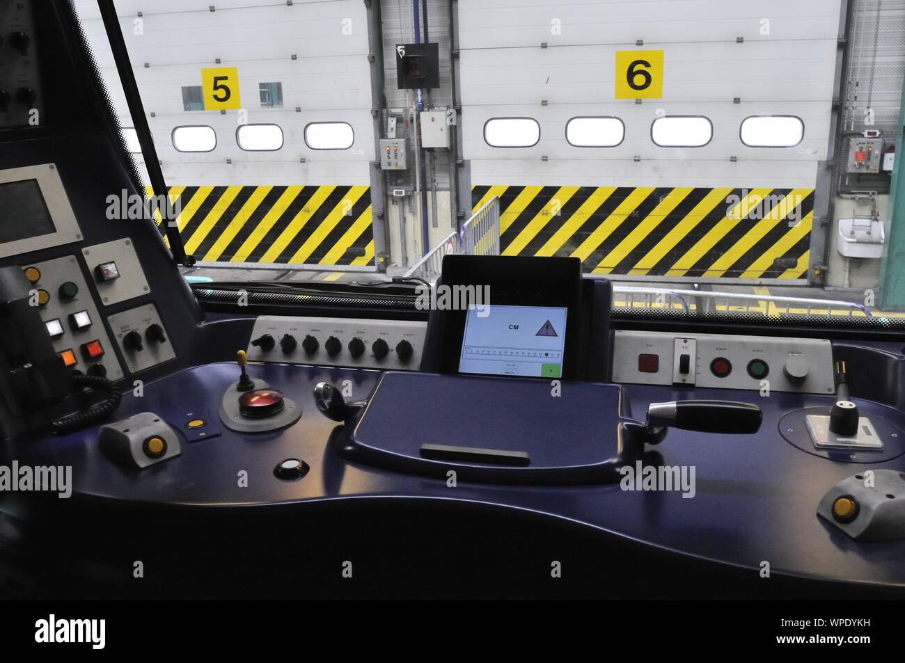 Cabina di pilotaggio della metropolitana immagini e fotografie stock ad ...