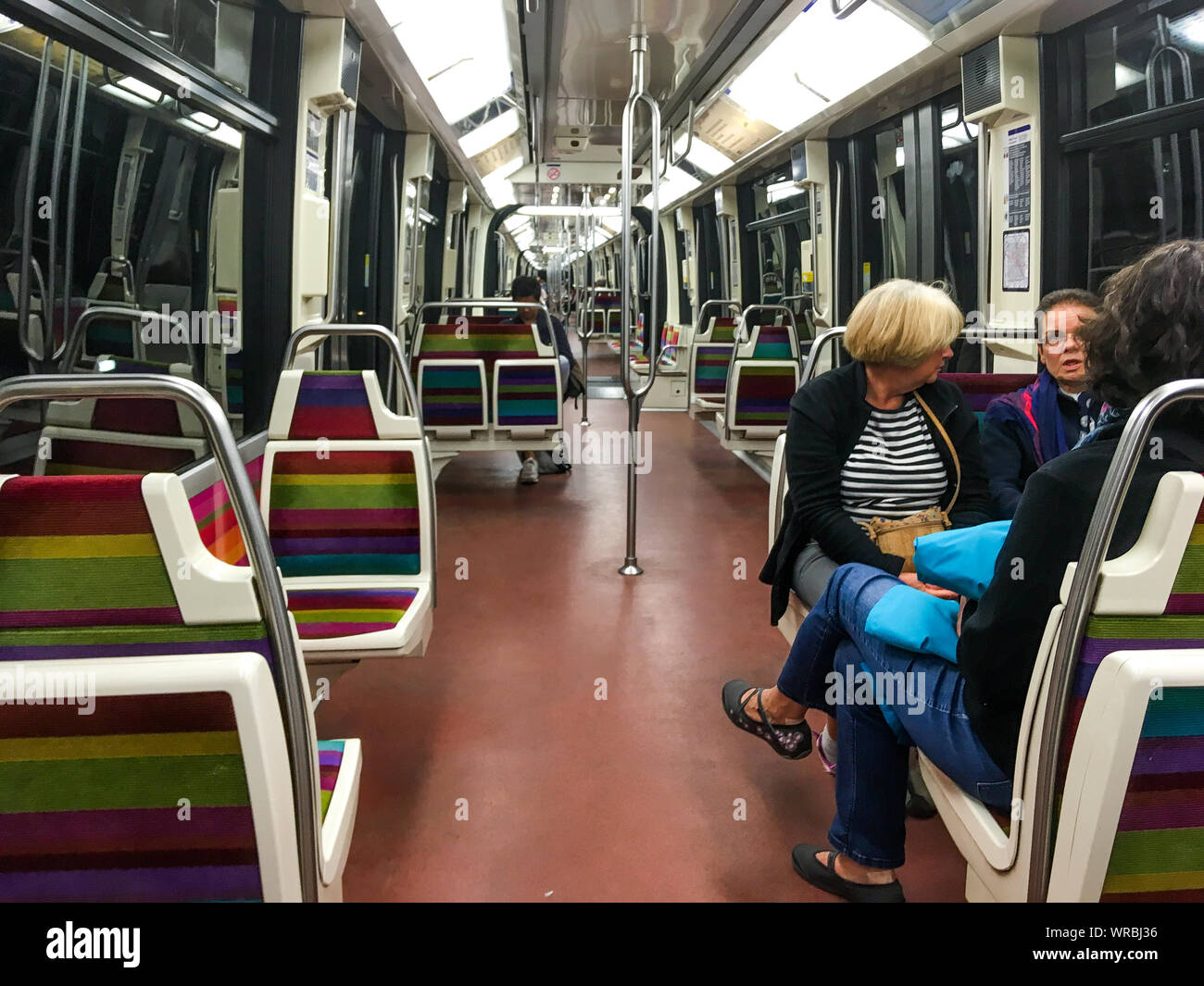 Metropolitana linea 1 di parigi immagini e fotografie stock ad alta ...