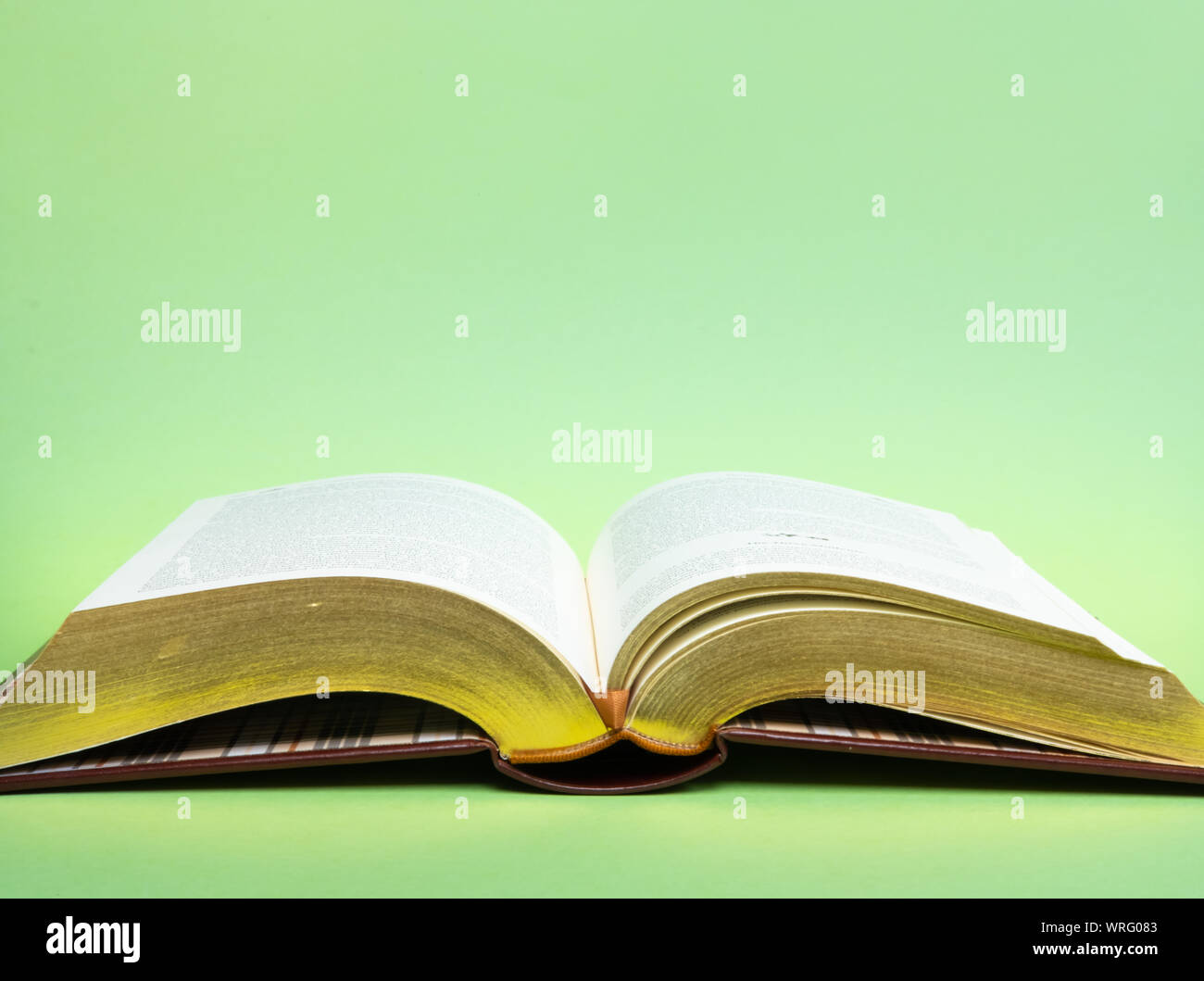 Copertina del libro fiaba immagini e fotografie stock ad alta ...