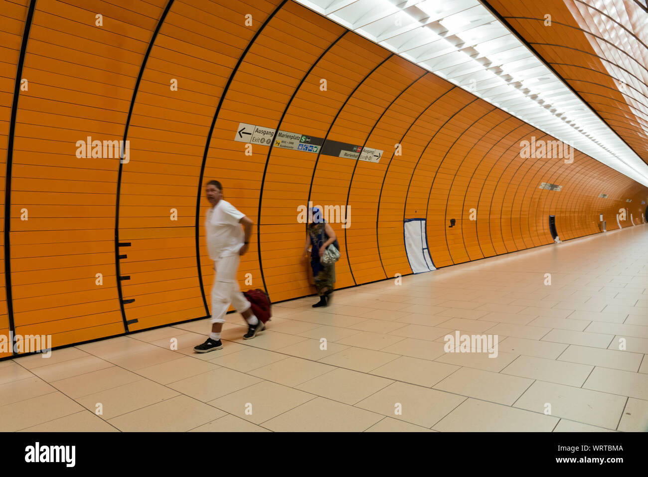Munich metro immagini e fotografie stock ad alta risoluzione - Alamy