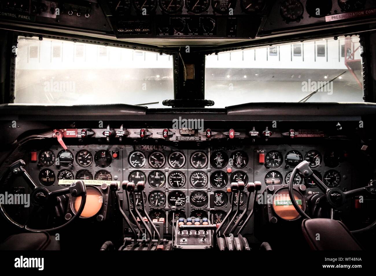 Aeroplane cockpit immagini e fotografie stock ad alta risoluzione - Alamy
