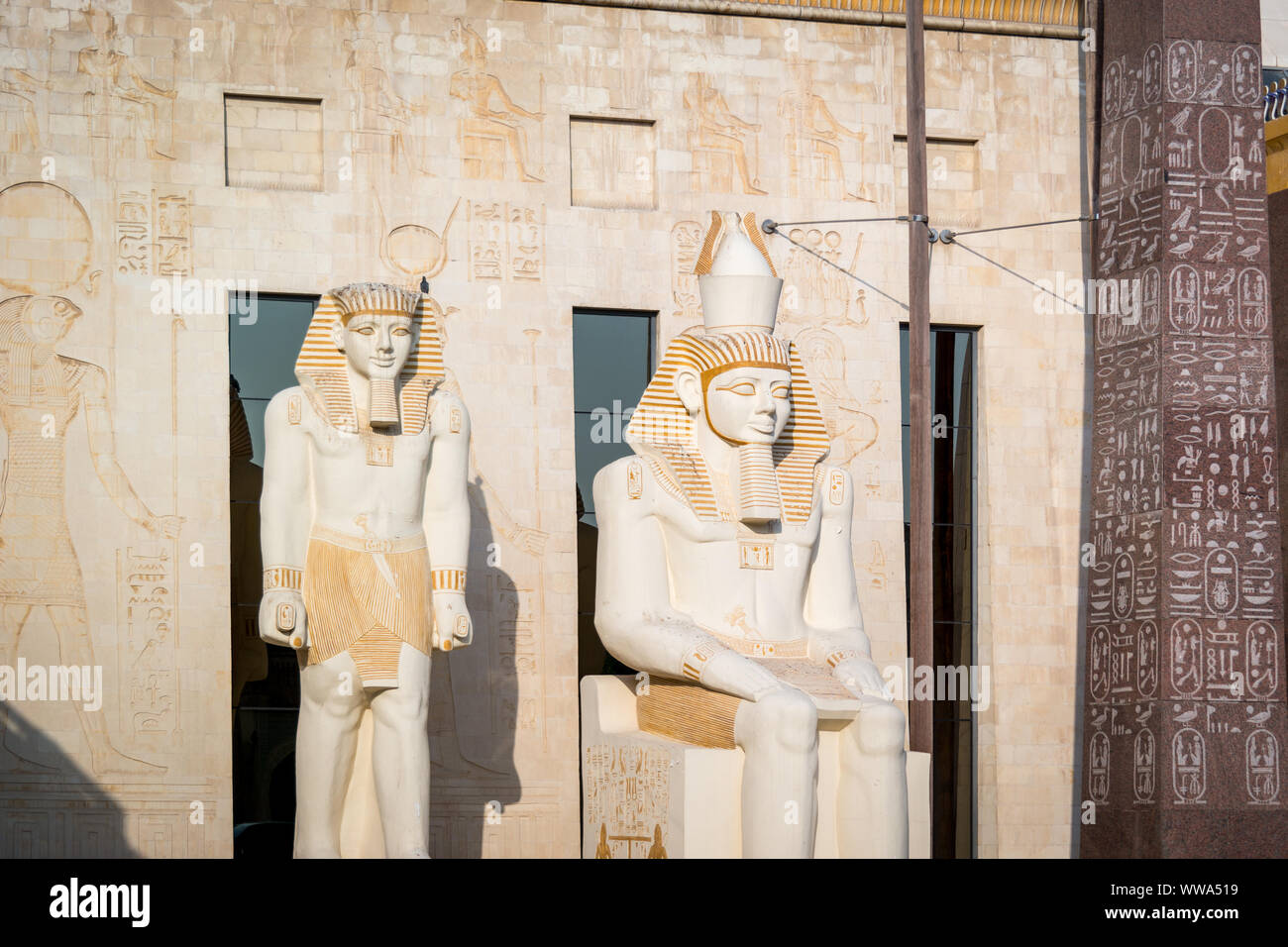 Bella antica egiziana monumenti di architettura e design - faraoni e ...