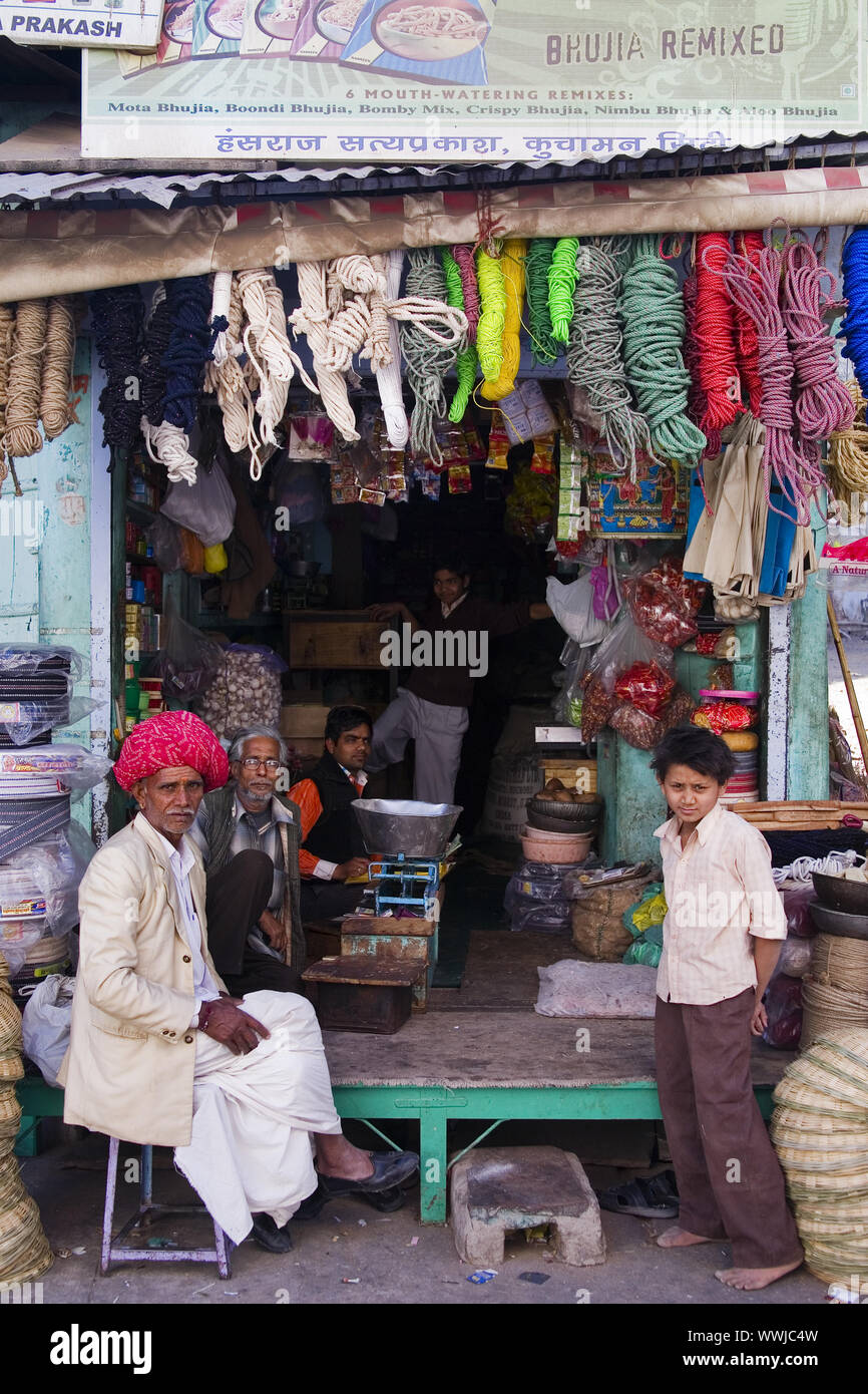 India grocery store immagini e fotografie stock ad alta risoluzione - Alamy