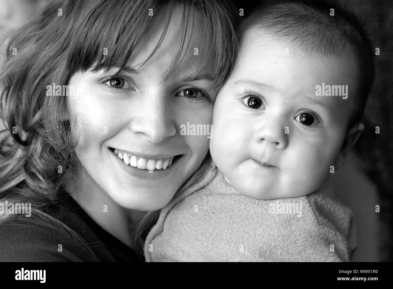 Affetto genitore figlio Foto e Immagini Stock in Bianco e Nero - Alamy