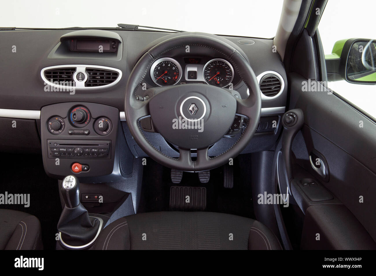 Renault clio dashboard immagini e fotografie stock ad alta risoluzione ...