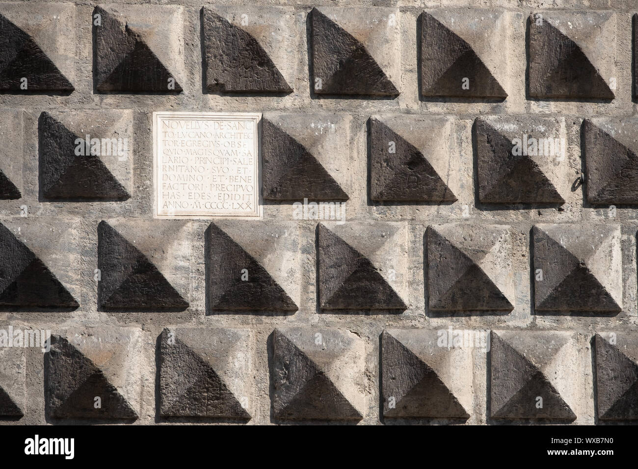 Simboli di napoli immagini e fotografie stock ad alta risoluzione - Alamy