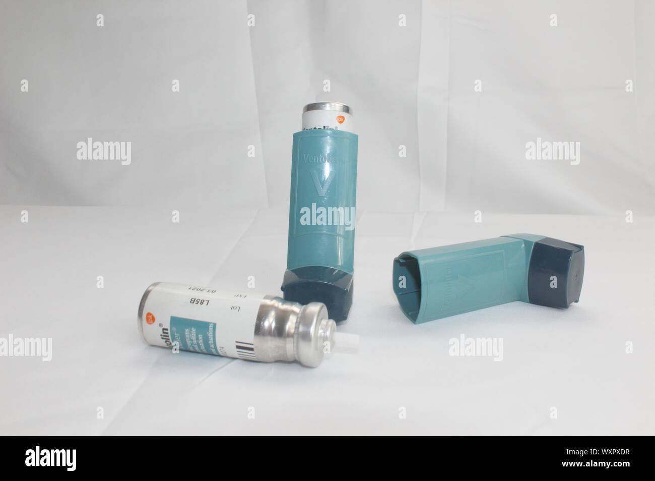 Puff inhaler inhalers immagini e fotografie stock ad alta risoluzione ...