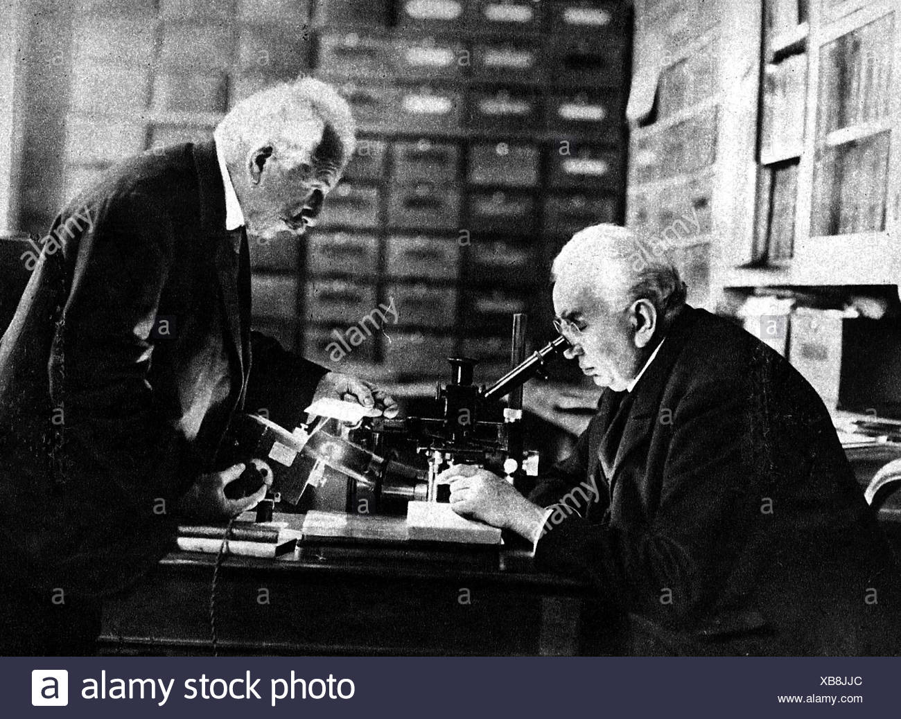 Auguste And Louis Lumiere Immagini & Auguste And Louis Lumiere Fotos ...